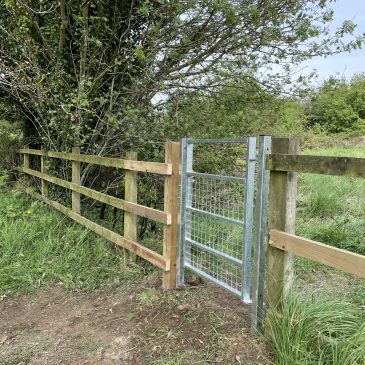 Installation of gate on small meadow – Friends of Cecilly Brook and ...